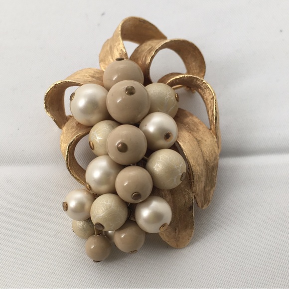 Unmarked | Jewelry | Vintage Grape Cluster Brooch With White And Off ...